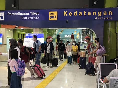 Serbu KAI Tambah KA Tambahan Relasi Yogyakarta Gambir PP Untuk Arus