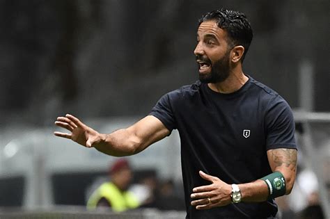 Calendário apertado convida à rotatividade