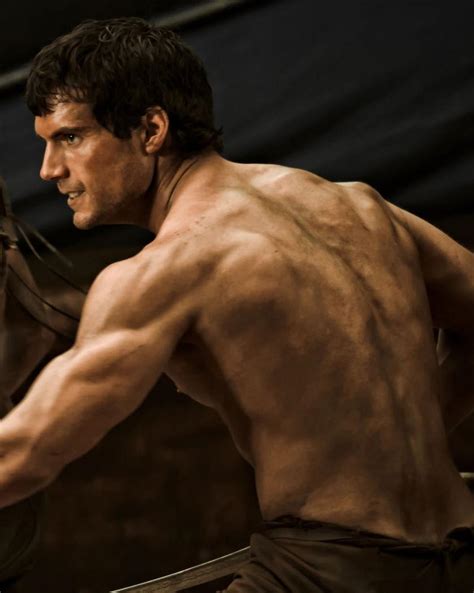 Henry Cavill Exposes His Muscle Body Naked Male Celebrities