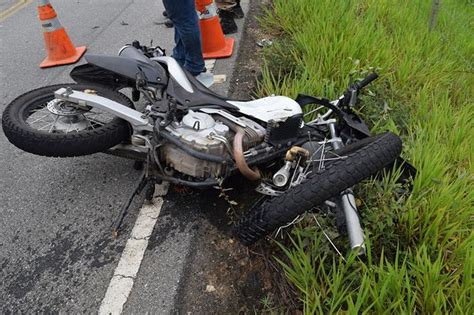 Dois homens morrem em acidente entre motocicletas na MG 265 em Muriaé