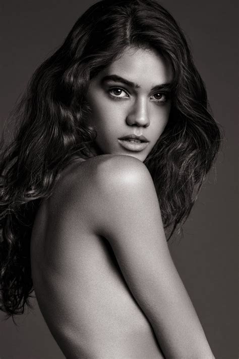 Anna Avila Nude Model Photoshoot By Benjamin Vingrief