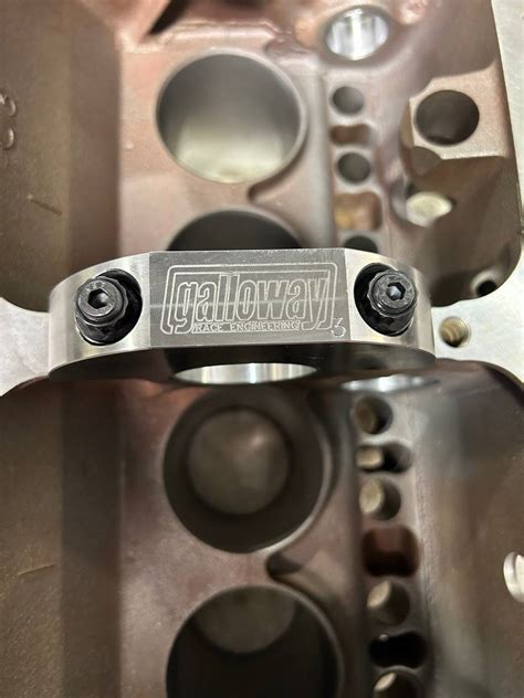 HOLDEN GREY MOTOR MAIN STUD KIT