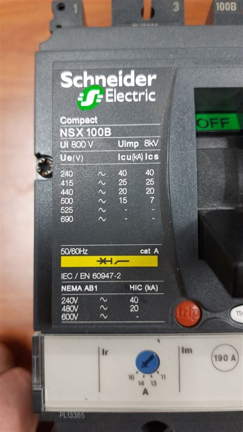 LV429557 Schneider Circuit Breaker ComPact NSX100B 25kA 415VAC TMD