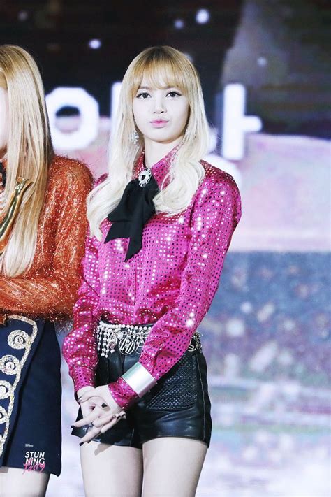 n년전 오늘의 리사 on Twitter Fashion Red leather jacket Black pink