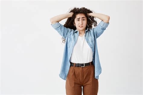 Stress Perplexe Jeune Fille Habill E Avec D Sinvolture Avec Les Mains