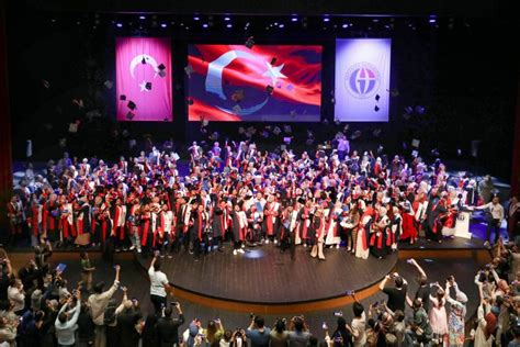 GAÜN Haber Merkezi GAÜN İLAHİYAT FAKÜLTESİ MEZUNİYET TÖRENİ GERÇEKLEŞTİ