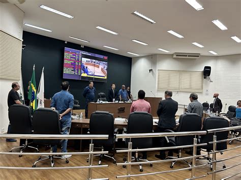 Câmara Municipal de Araxá homenageia o icone da política de Minas e do