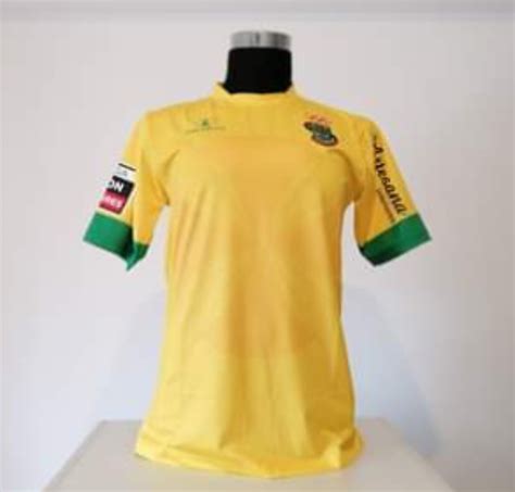Paços de Ferreira 2012 13 Home Kit