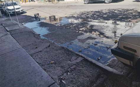 Fuga De Aguas Negras En Pilar Blanco Afecta A Comerciantes El Sol Del
