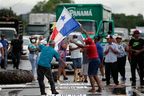 Nuevas protestas y bloqueos de vías en Panamá contra el alza del