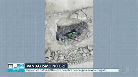 Bandidos roubam 200 metros de cabos de energia de estação do BRT em