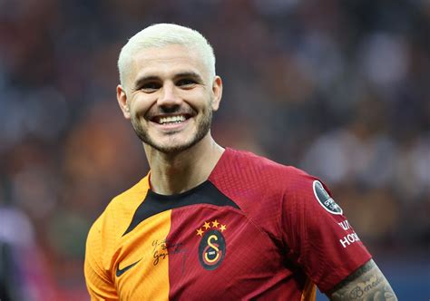 Icardi Galatasaray formasıyla efsaneleşiyor