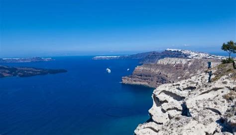 35 Maps Of Santorini Hotels Towns Beaches Hikes Ferry Port Artofit