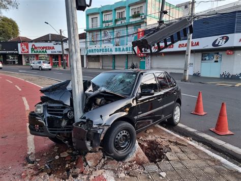 Motorista Suspeita De Embriaguez Sofre Acidente Grave A Noticia