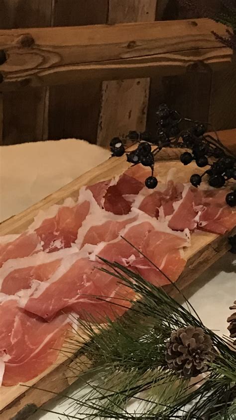 Prosciutto Crudo Di Cuneo Prosciutto Al Tartufo E Al Barolo