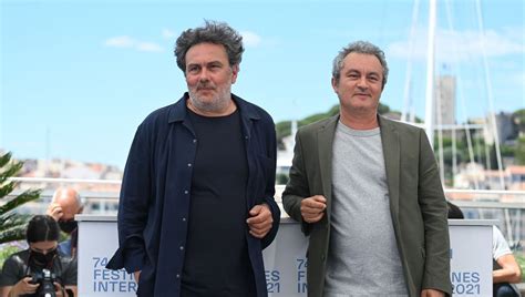 Le Roman D Arnaud Et Jean Marie Larrieu Monte Les Marches France Inter