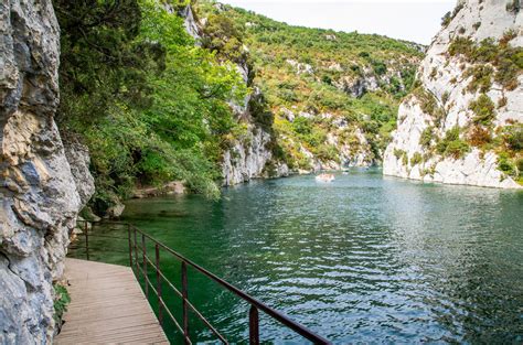 Le lac de Quinson randonnée dans les basses gorges du Verdon