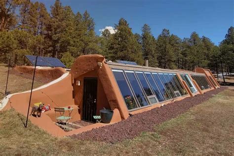 Cette Incroyable Maison Earthship Disponible Sur Airbnb Est Une
