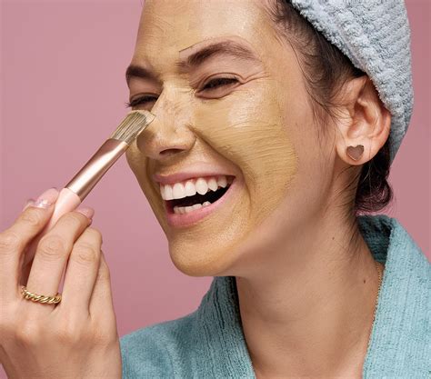 Hablemos de exfoliación aprende cómo exfoliar correctamente tu cara y