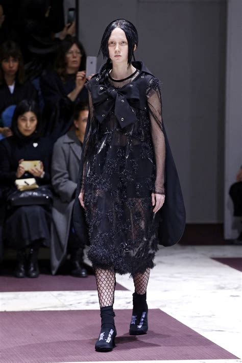 Comme des Garçons Fashion Show Collection Ready To Wear Fall Winter