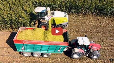 Mais H Ckseln In Italien Mit X Claas H Ckslern John Deere Fendt