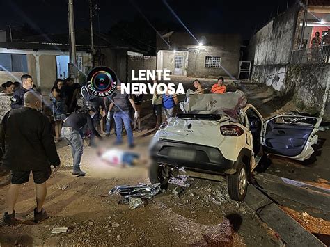 Impressionante Carro Descontrolado Bate Em Poste Mata Passageiro E