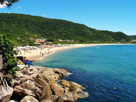 Praias Bandeira Azul 29 destinos recebem selo de práticas sustentáveis