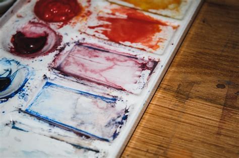 Una Paleta Para Pinturas De Acuarela Foto Premium