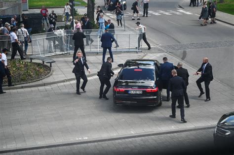 Zamach na premiera Słowacji Mamy pierwsze zdjęcia Wiadomości ze