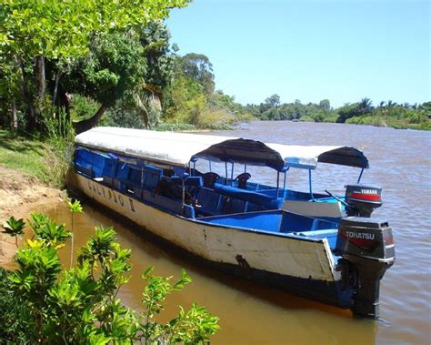 Madagascar ℒℴvℯly Tourisme Madagascar Bateau moteur