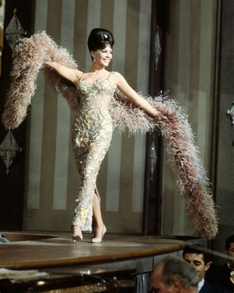 50 Gorgeous Photos Of Natalie Wood While Filming Gypsy In 1962