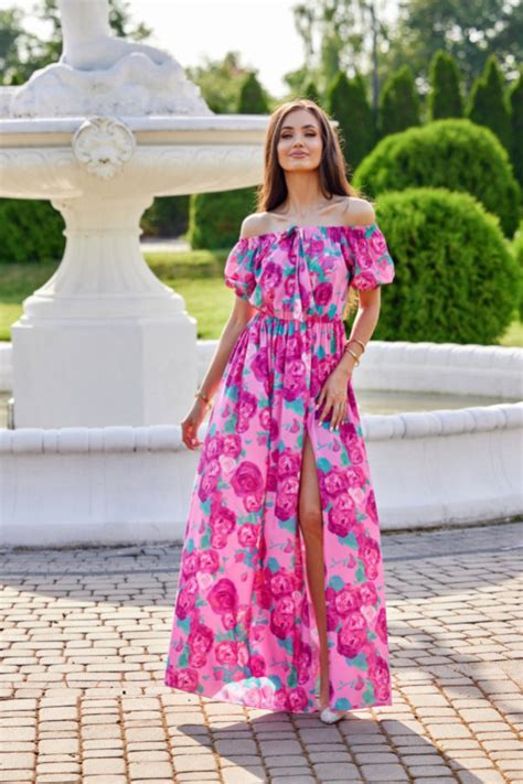Sukienka maxi hiszpanka różowa w kwiaty Sukienki Sprawdź teraz