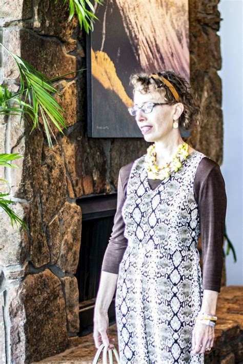 How To Wear A Jumpsuit If You Are Short For Women Over 50