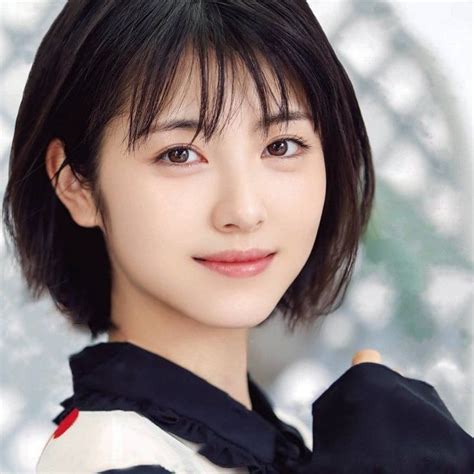 浜辺美波ファンアカウント on Instagram 浜辺美波 浜辺美波好きな人と繋がりたい かわいい 可愛い 美人 美女 美