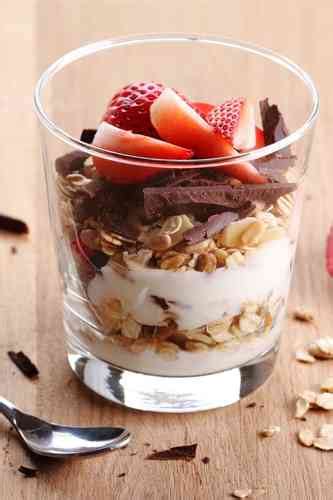 Parfait De Frutas E Iogurte Granola Livro De Receitas Fit