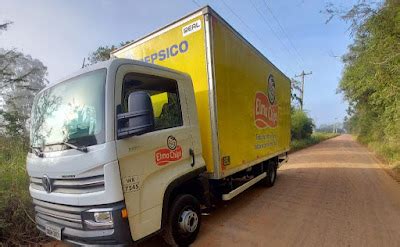 A Voz de Ibaiti e Região S A PARAÍSO Motorista de caminhão é