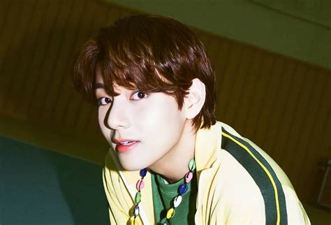 BTS V và J Hope Những khoảnh khắc đáng nhớ trên sân khấu Click ngay