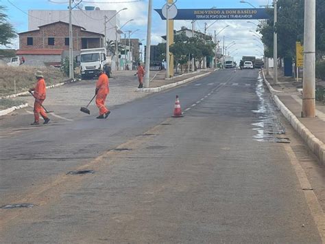 Rádio 105 FM Você Cada Vez Melhor Prefeitura de Dom Basílio realiza