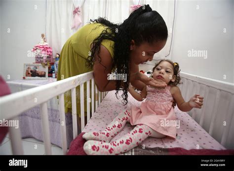 Salvador Bahia Brazil September 27 2017 Mother Sucks Her Daughter