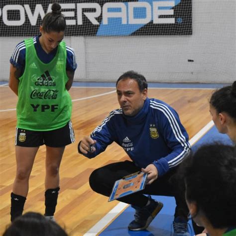 La Selección Femenina de Futsal se medirá hoy ante el Celemaster
