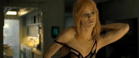 Mackenzie Davis Nude And Sexy 69 Photos And Videos The Fappening