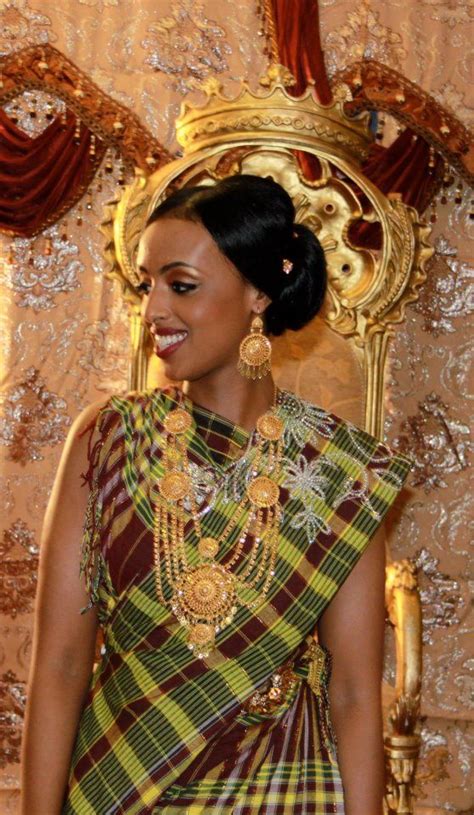 Traditional Somali Dress Guntiino