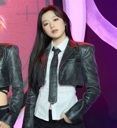 Pin By S Sixx On G I Dle Kpop Girls Stage Outfits Girl