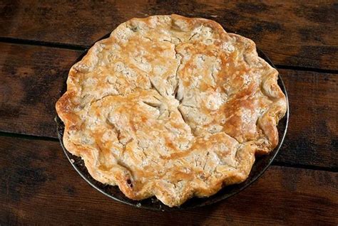 Cyril Lignac D Voile La Recette De Sa Tourte De B Uf Aux Champignons Et