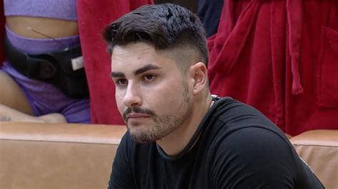A Fazenda 15 Lucas Souza desaparece do reality e público cogita