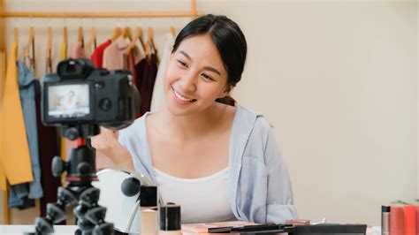Mengenal Influencer Mulai Dari Arti Manfaat Hingga Jenis Jenisnya The