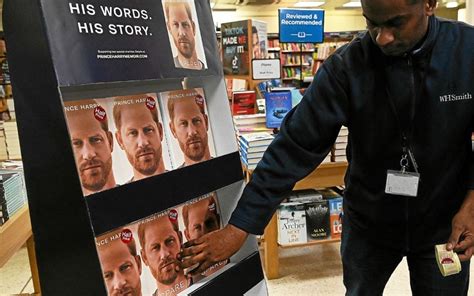 Les M Moires Explosifs Du Prince Harry En Librairie Ce Mardi Le