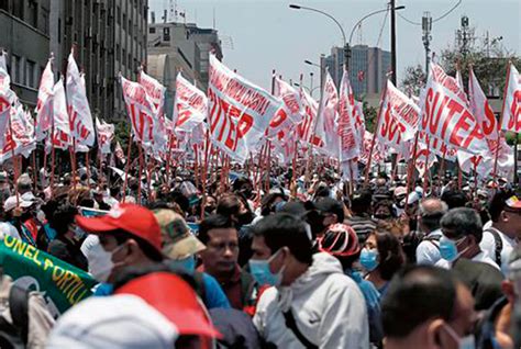 Sutep Anuncia Movilizaci N Nacional De Maestros Para El De Mayo