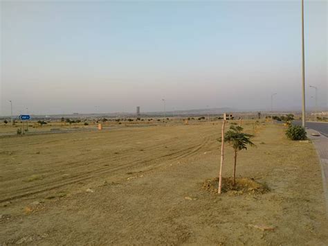 125 Sq Yd Residential Plot In Precinct 15 A Near Grand Jamia Mosque