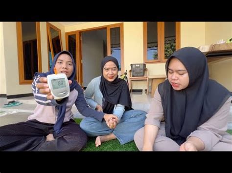 NGECEK KOLESTROL ASAM URATE MBAK HANISA LA KOK NGENE HASIL E Do